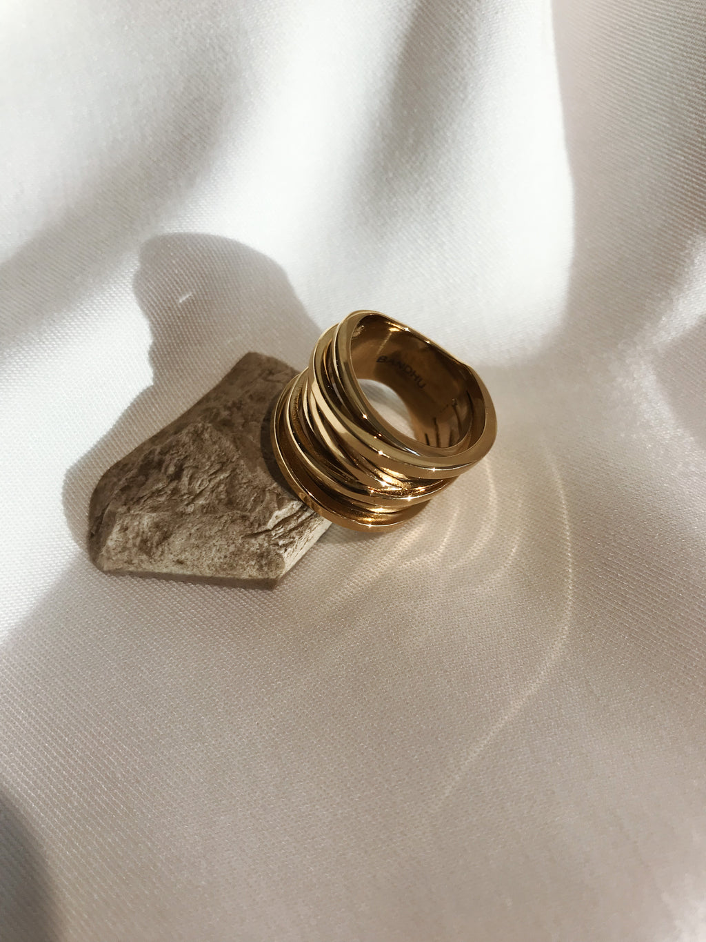 Ring coil gold – studio .ruig