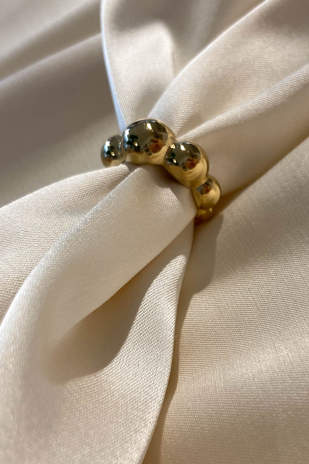 Dot Ring gold – studio .ruig