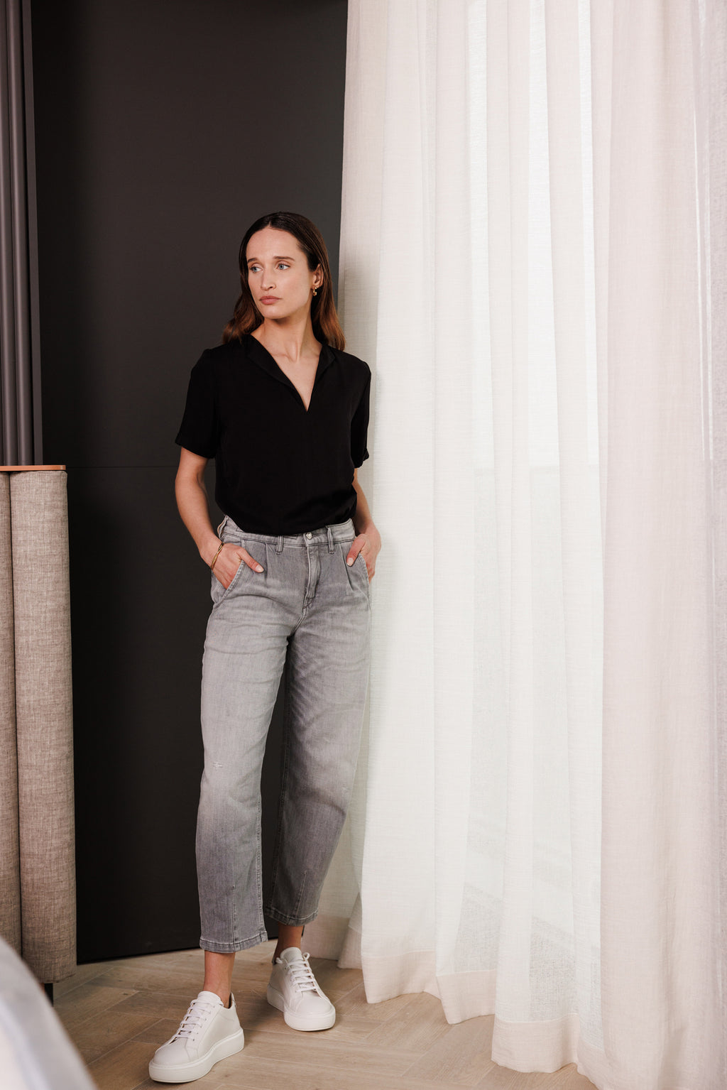 Top Thomas Viscose black – studio .ruig